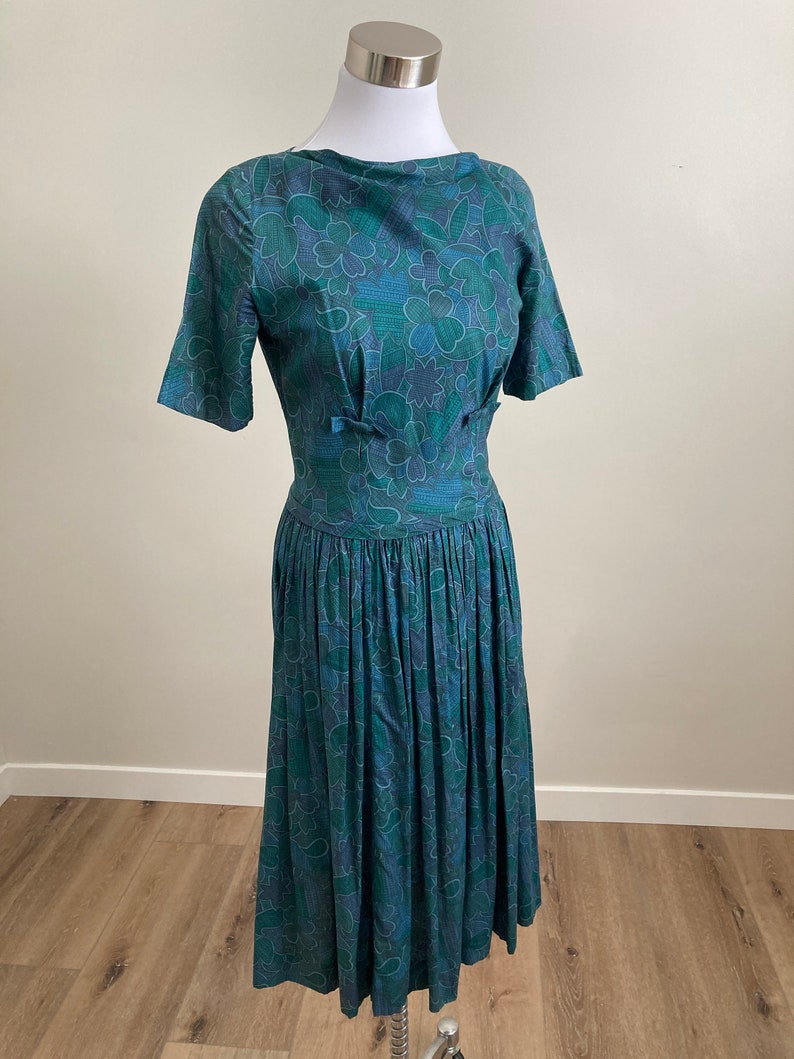 1950s 1960s Sweet CAROL RODGERS Blue and Green Floral Fit and | Etsy