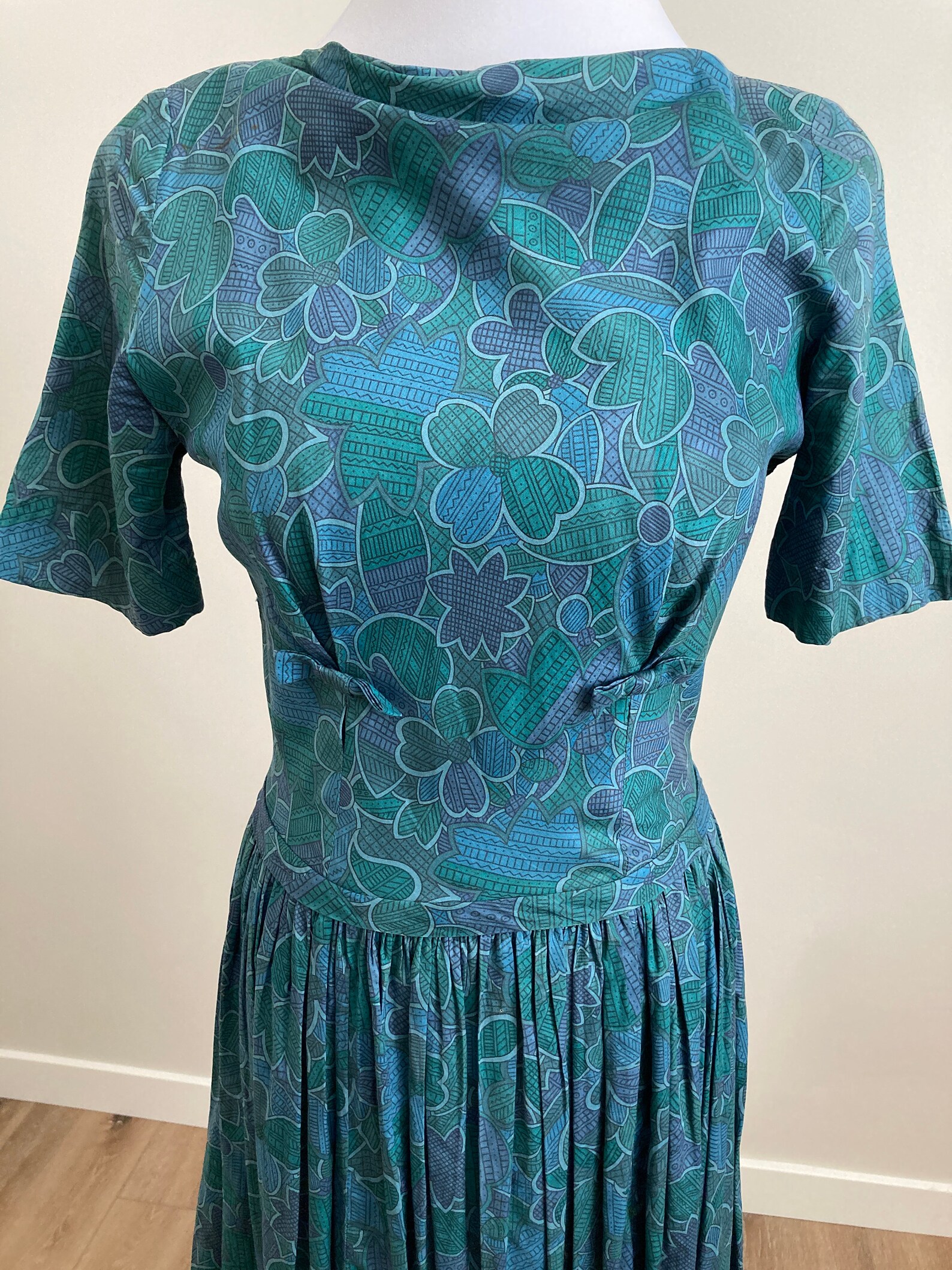 1950s 1960s Sweet CAROL RODGERS Blue and Green Floral Fit and | Etsy