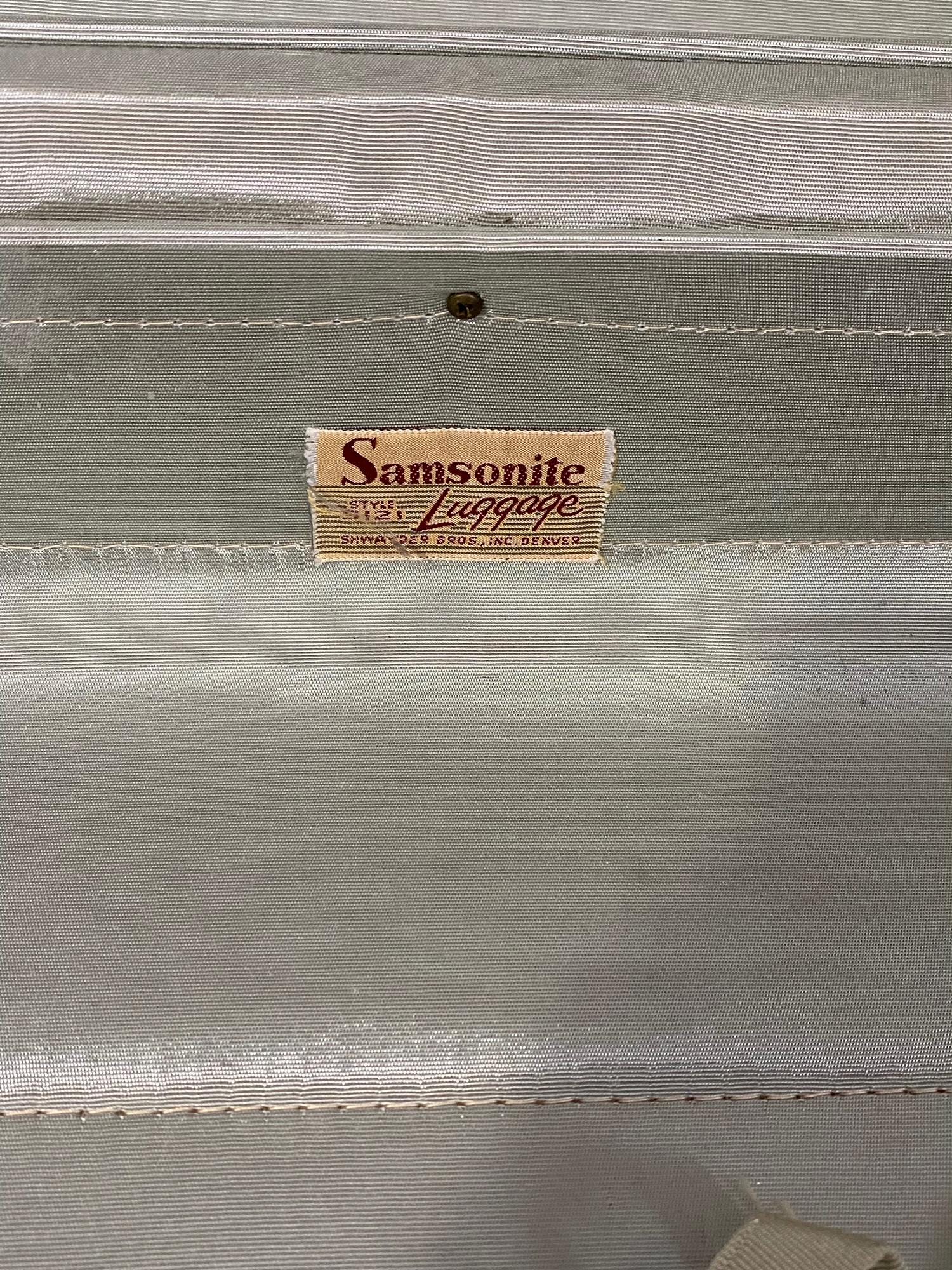 Vintage 1950s Bermuda Green Samsonite Schwayder Bros. Hard Shell ...