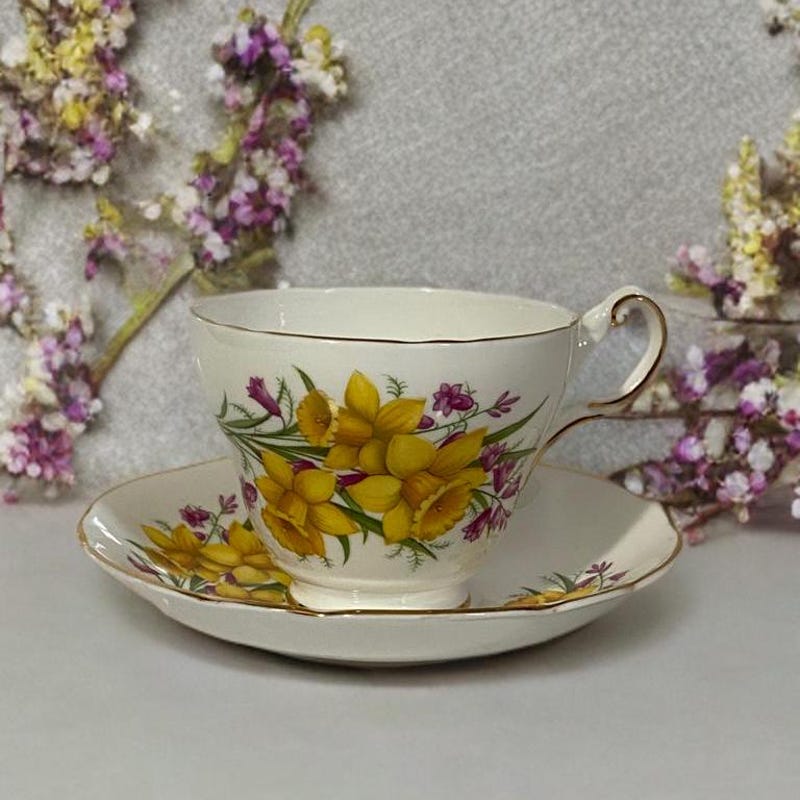 Daffodil Tea Cup - Etsy