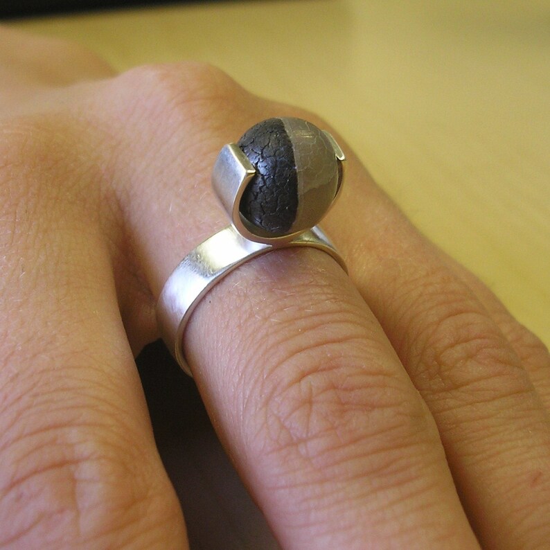 Agate Silver Ring - Crackle Agate Sterling Silver Ring - Round Gem Ring ...