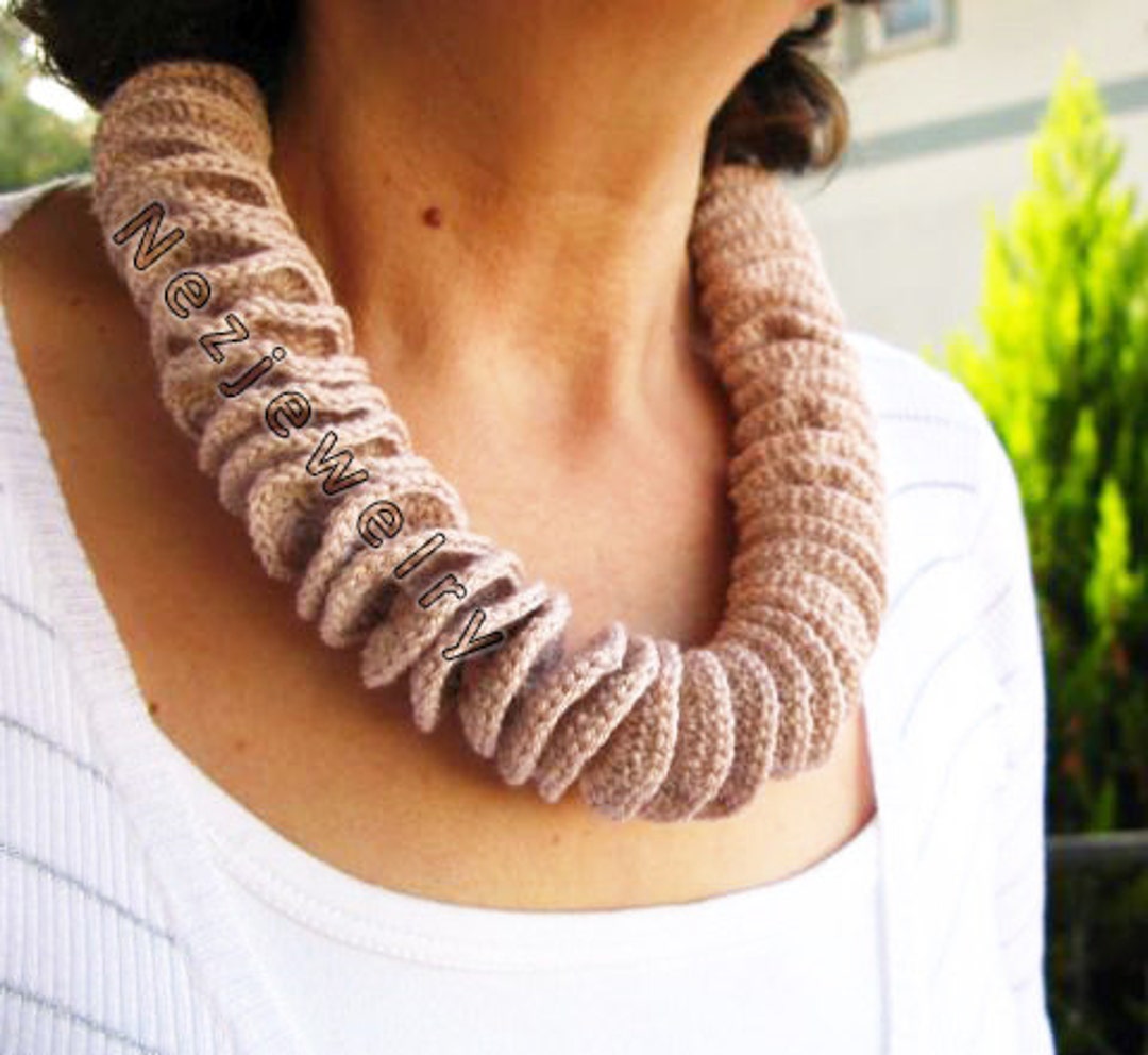 Crochet Pattern, Spiral Necklace Pattern, Scarf Necklace, Powder ...