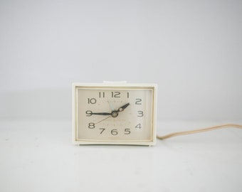 Vintage General Electric GE Alarm Clock Telechron Tabletop Mid Century ...