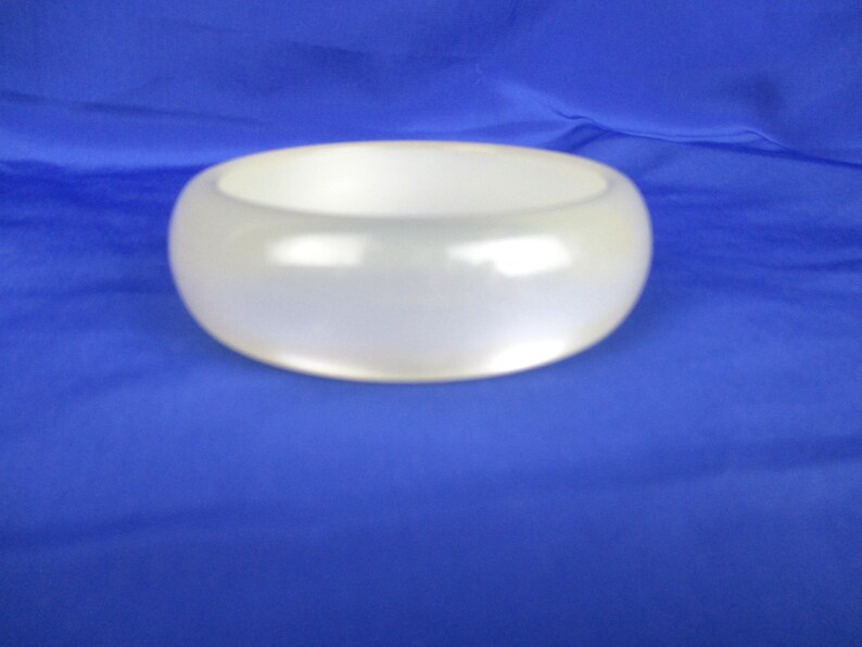 AVON Lucite Pearly White luminesque Collection - Etsy