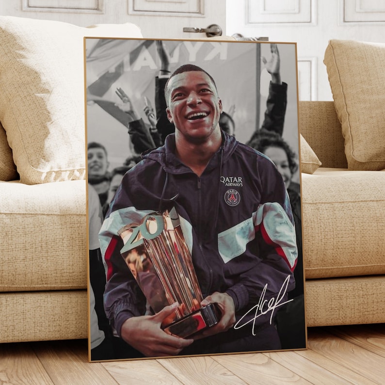 Kylian Mbappe Poster, Mbappe Wall Art, Soccer Bedroom Poster, Mbappe ...