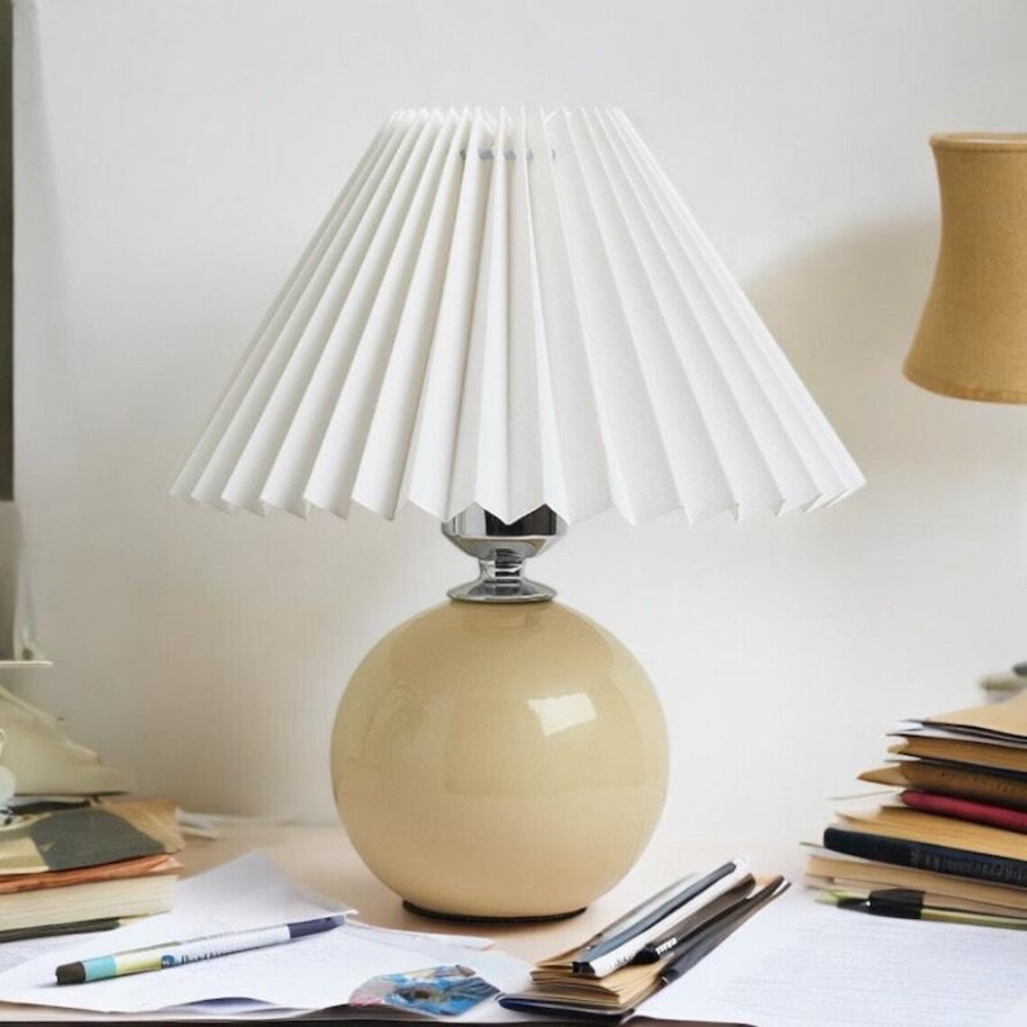 Duzy Handmade Scallop Shape Table Lamp Khaki Stripes Fabric & Glass ...