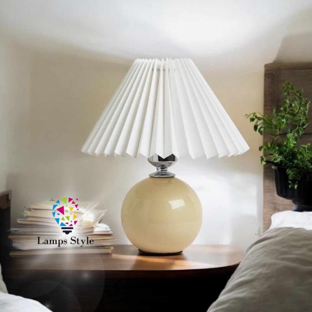 Duzy Handmade Scallop Shape Table Lamp Khaki Stripes Fabric & Glass ...