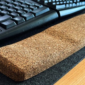 Solid Cork Keyboard Wrist Rest, Premium Mechanical Keyboard Wrist Pad ...