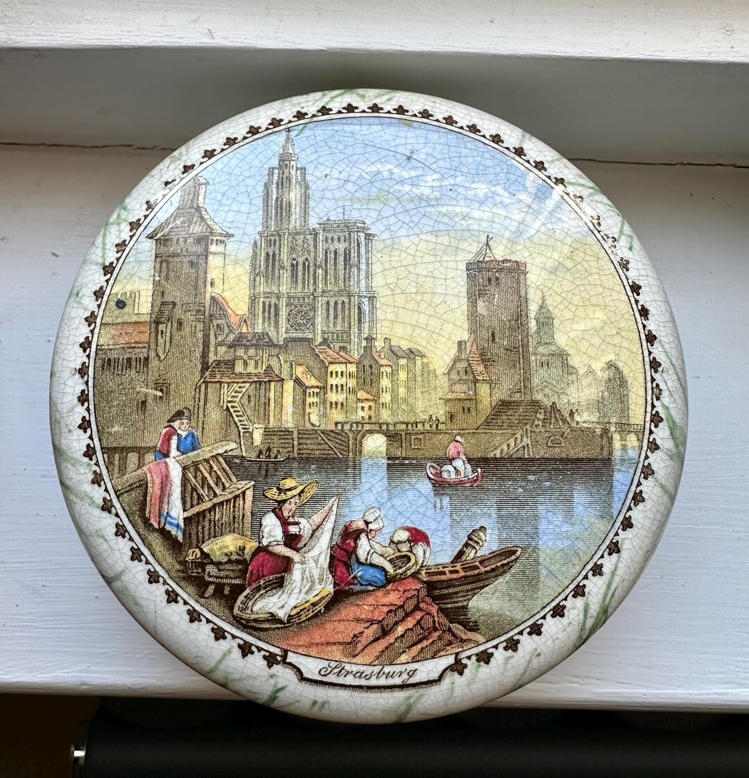 19th Century Prattware Jar With Lid - 'strasbourg' With Green Marbled ...