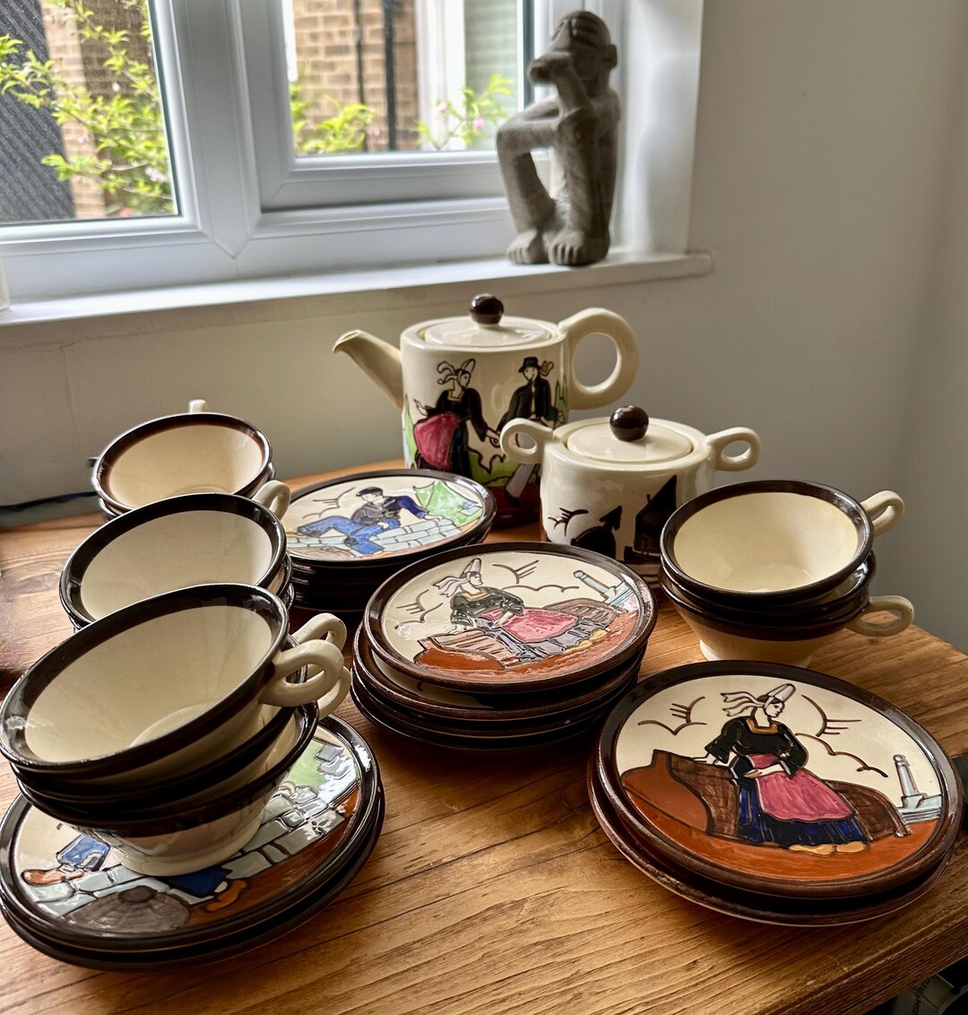 Quimper Grande Maison, De La Hubaudière (HB) Coffee/tea Set Pattern ...