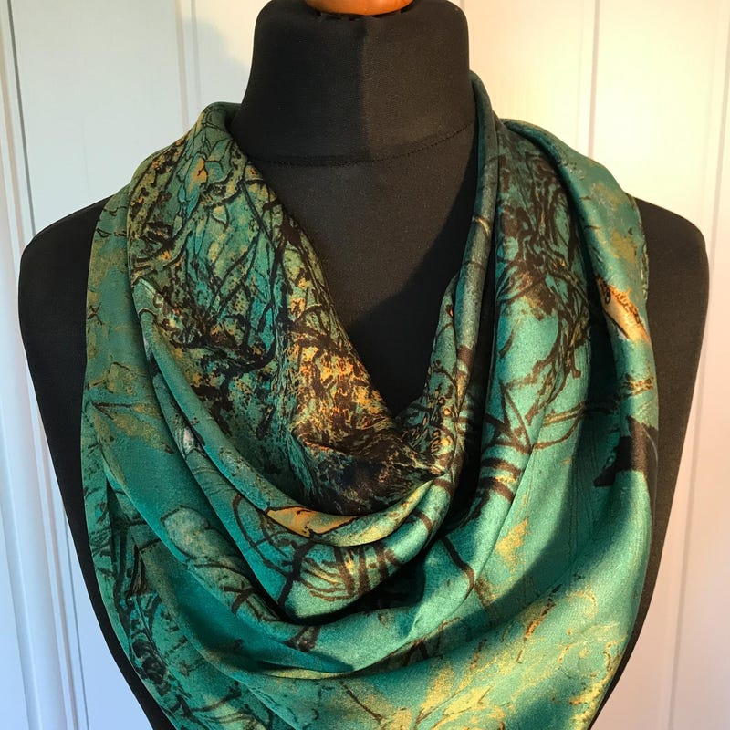 Valentines Themed Scarves - Etsy UK