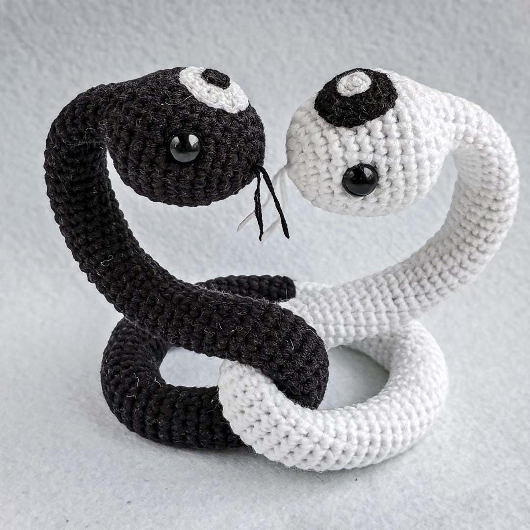 Snakes Crochet Pattern, Amigurumi Yin Yang Snake PDF Tutorial, DIY ...