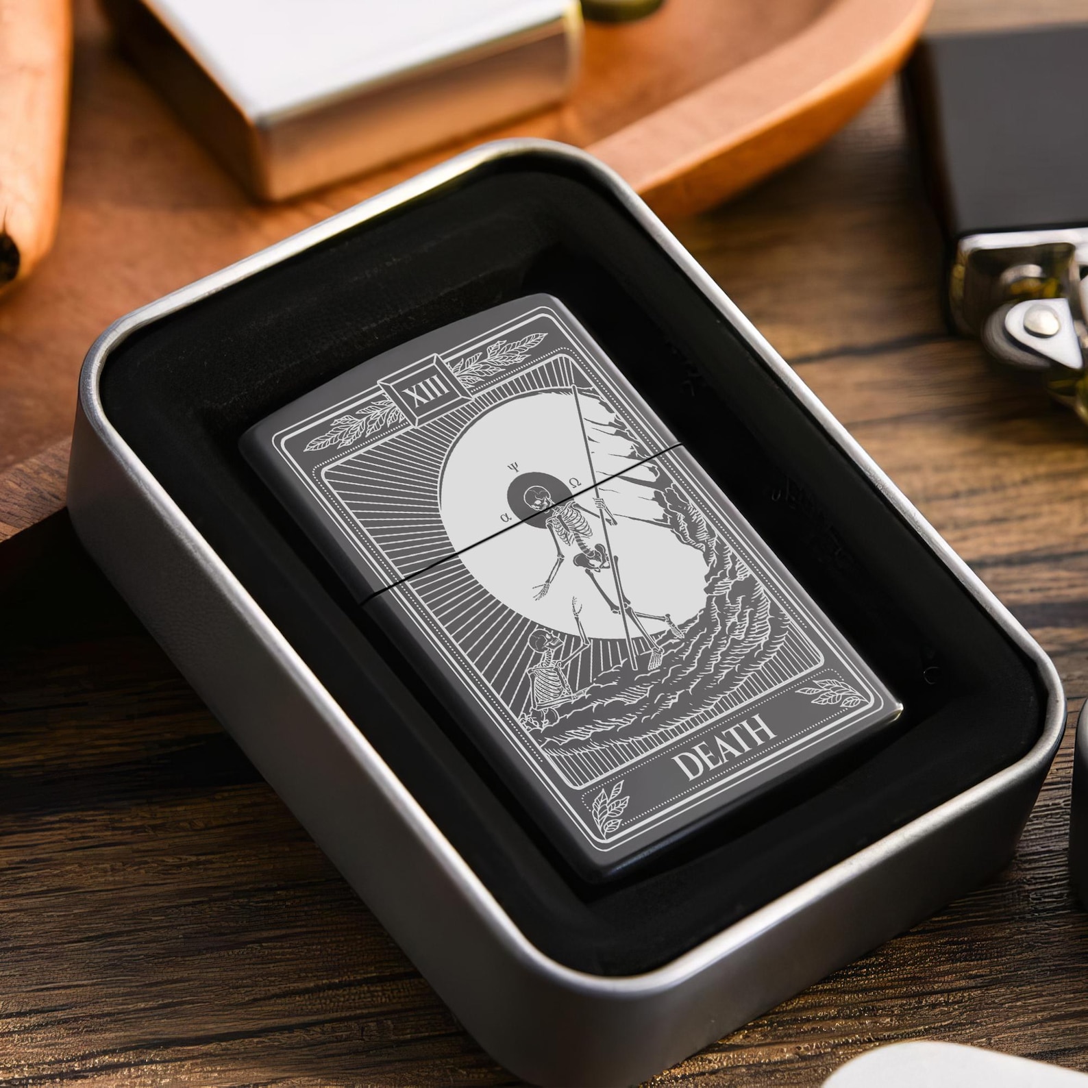 Encendedor Zippo personalizado con grabado láser: diseño de cartas del ...