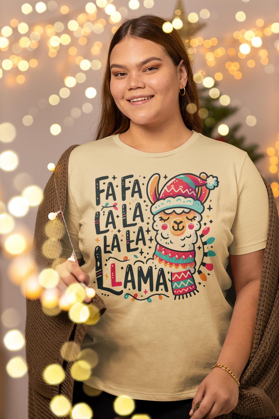 Christmas Llama Tee, Holiday Alpaca Shirt, Festive Winter Merry Tee ...