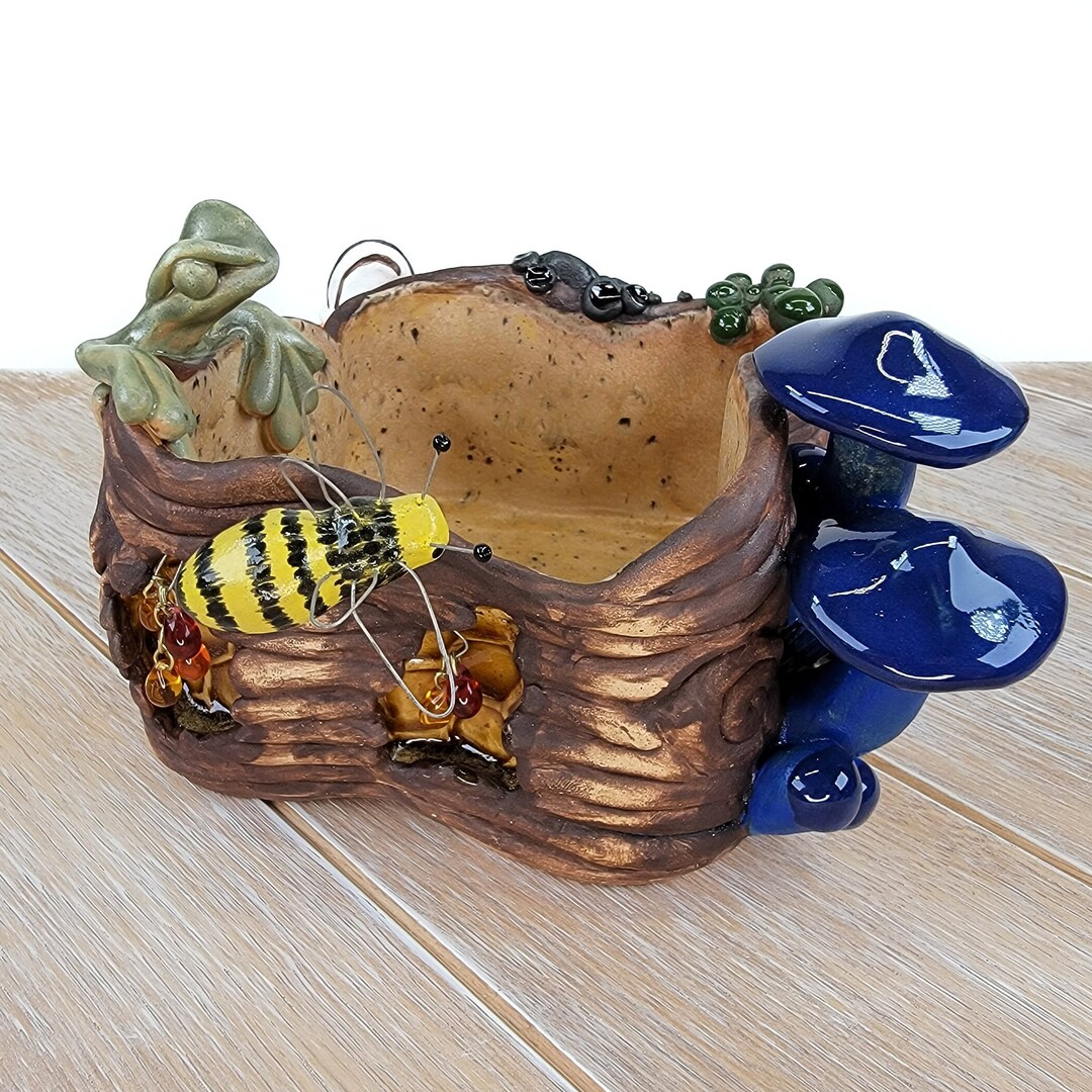 Green Frog Tree Trunk Ceramic Coil Planter Decor Cactus Planter ...