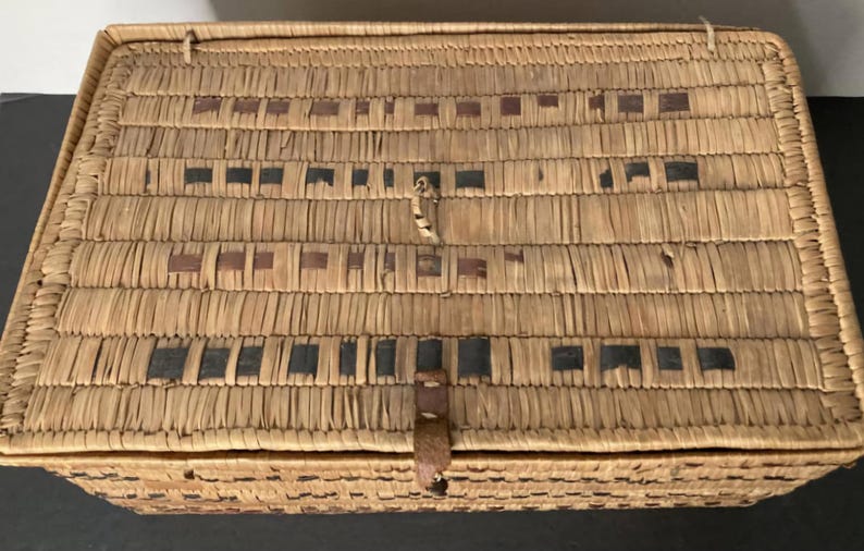 Antique Salish Cedar Root Basket With Lid - Etsy