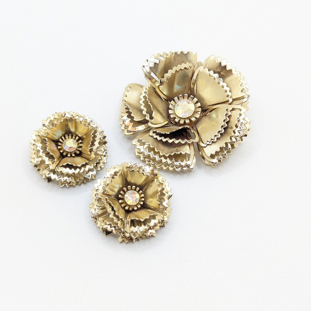 Vintage Gold Tone Aurora Borealis Matching Set Brooch Lapel Pin Clip on ...