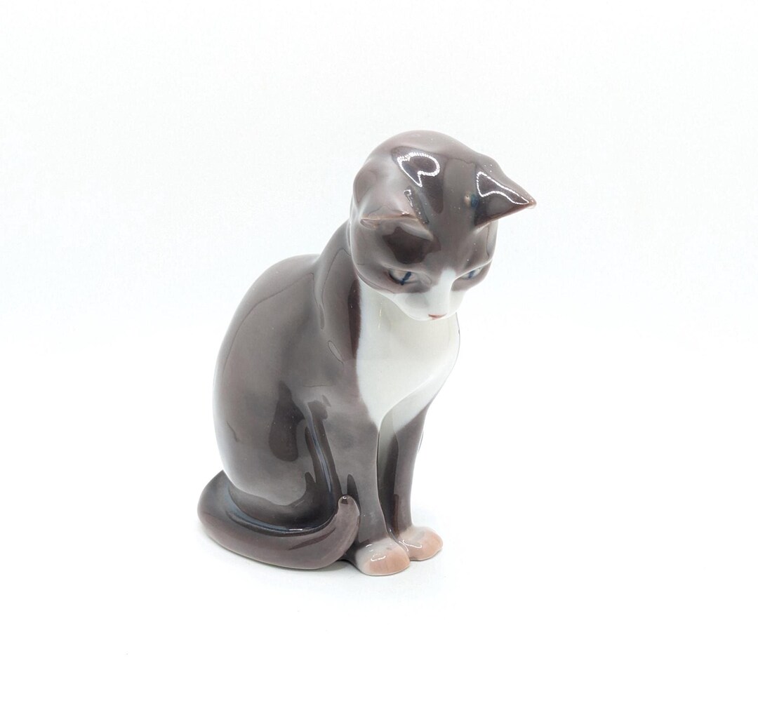 Vintage Bing & Gondahl Cat Porcelain Figurine Signed Denmark Copenhagen ...