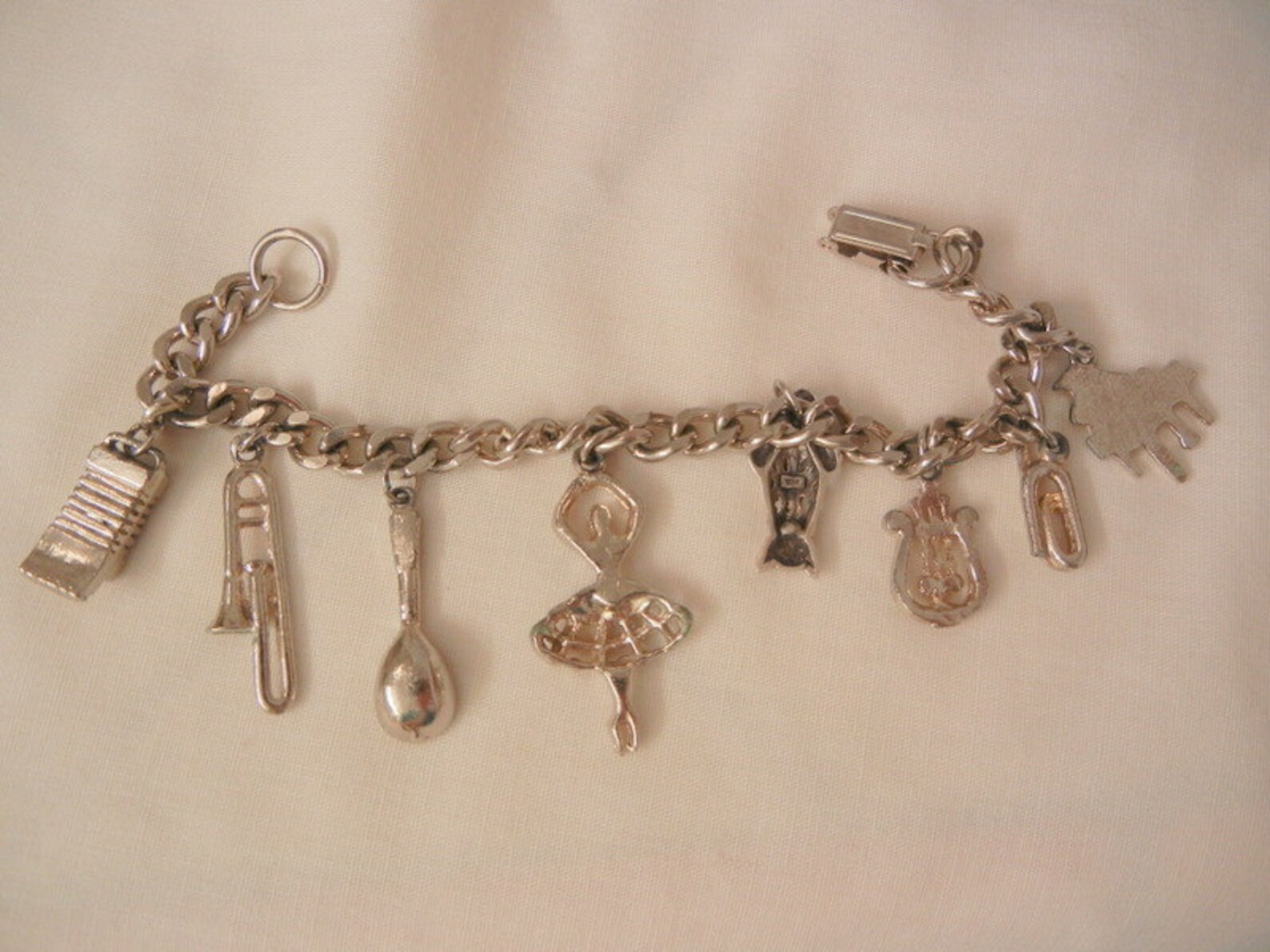 Awesome Vintage Musical Instruments Charm Bracelet - Etsy