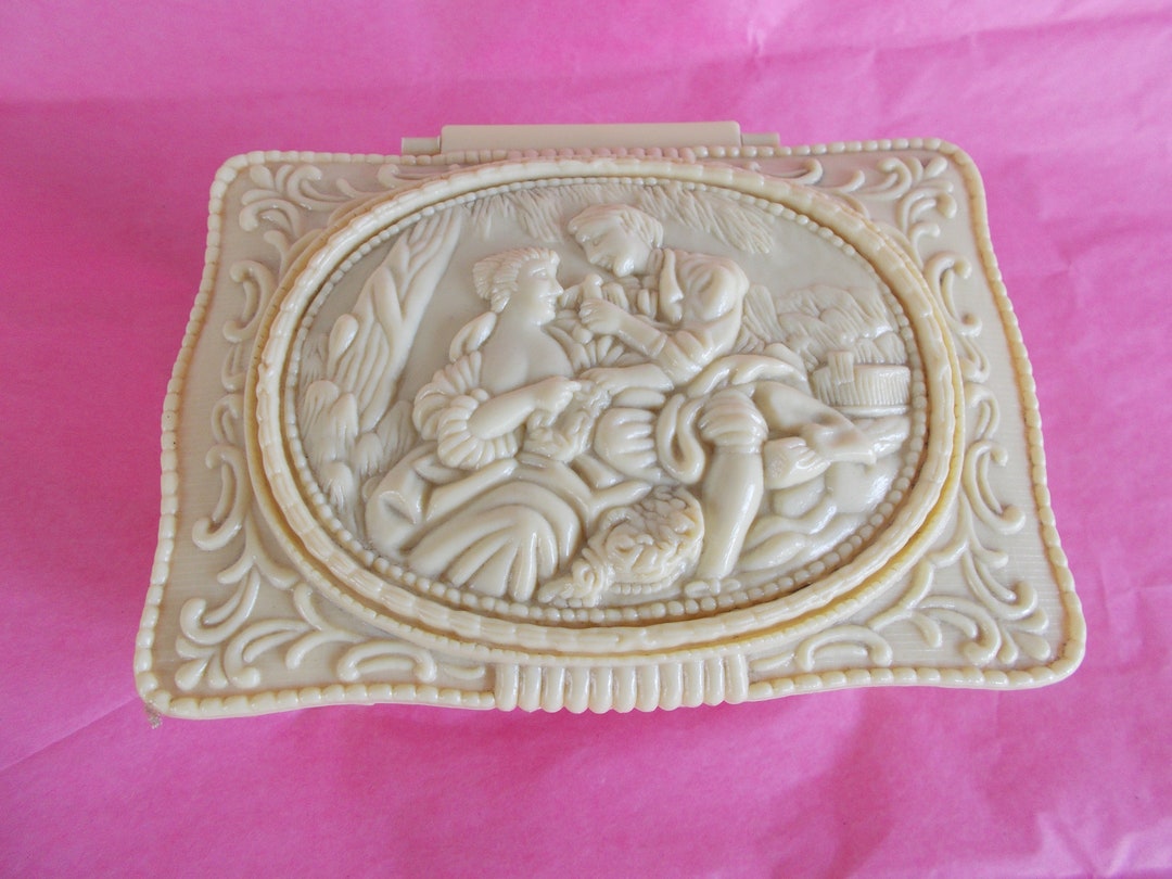 Vintage Small Beige Plastic Cameo Jewelry Box - Etsy