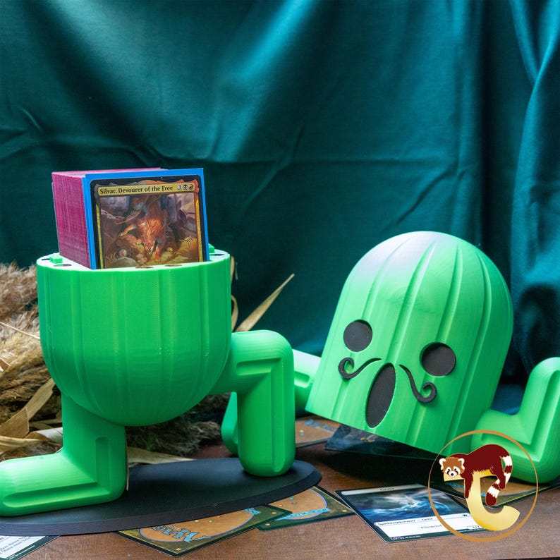 MTG Commander Deck Box: Final Fantasy Jumbo Cactuar, 120+ Double ...