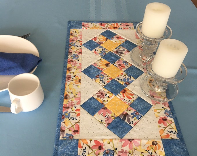 Spring Daisy Table Runner - Etsy