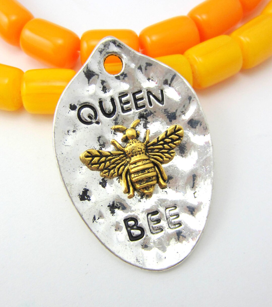 Queen Bee Pendants Silver Bee Charms 43mmm X 38mm Bumblebee Word Charms ...
