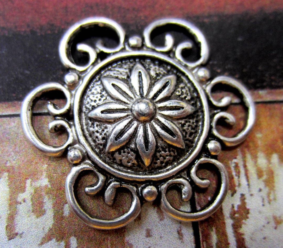 Antique Silver Round Flower Pendants, Circular Metal Charms With Floral ...