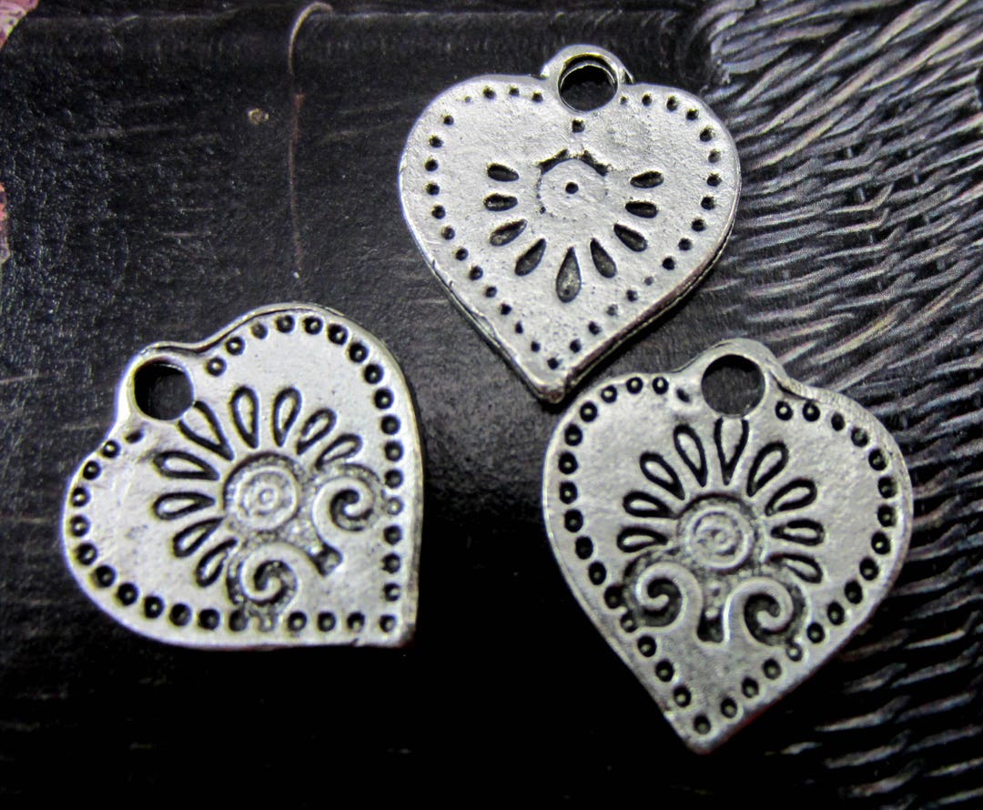12 Heart Charms Antique Silver Metal Heart Pendants 17mm X 15mm Lead ...