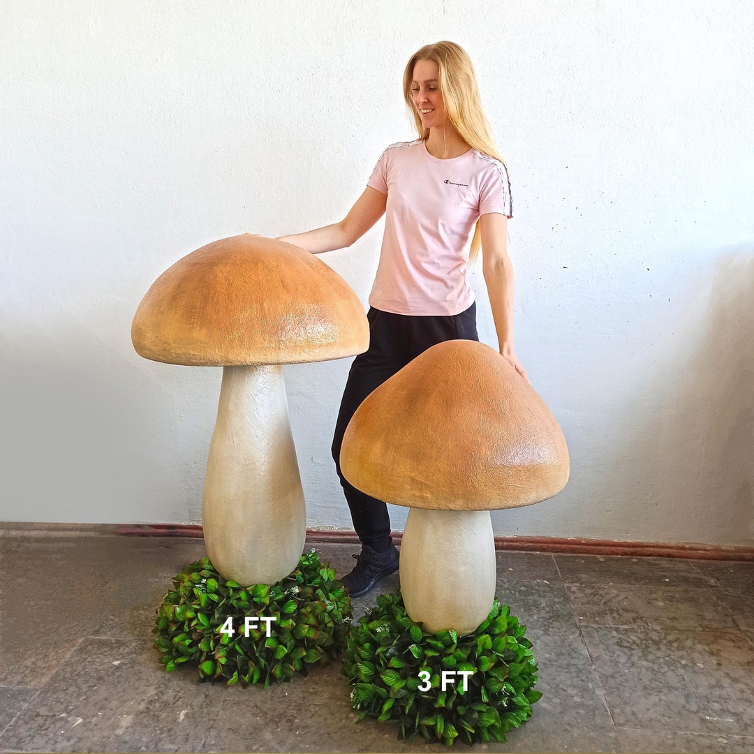 Set of 2 Giant Mushroom Sculptures (3ft & 4ft) With Optional LED ...