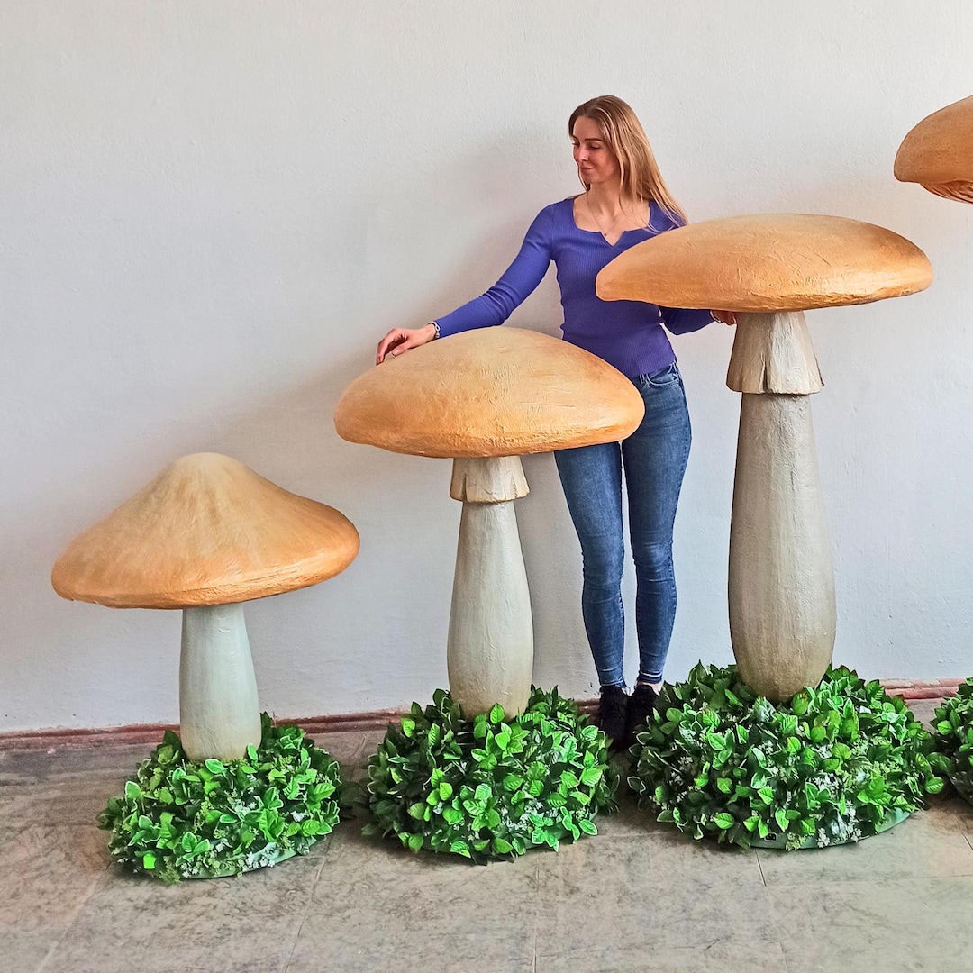 Set of 3 Giant Mushroom Sculptures 3, 4, 5ft With Flatter Caps – Unique ...