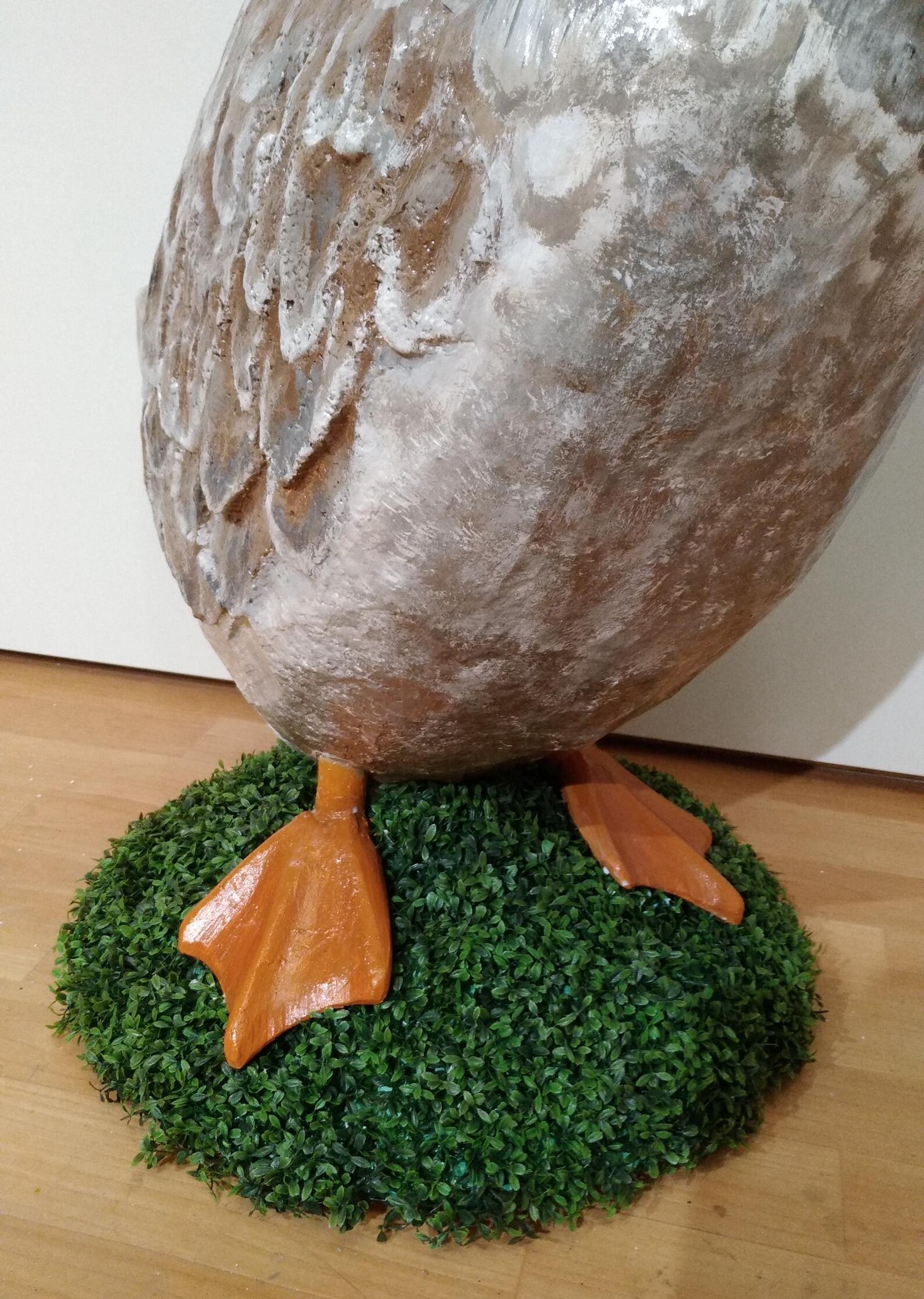 5.25 FT Goose Sculpture – Custom Realistic Oversize Bird Figure ...