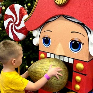 Christmas Soldier Statue – Festive Giant Toy Sculpture | Winter Holiday ...