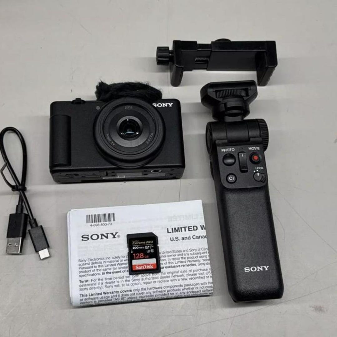 Sony ZV-1F 4K Vlogging Digital Camera With Sony Vlogger Accessory Kit ...