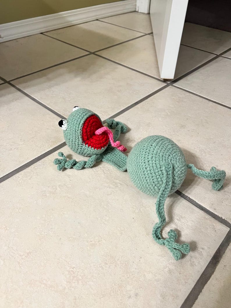 Crochet Frog Door Stopper, Amigurumi Frog Crochet Doorstop - Etsy