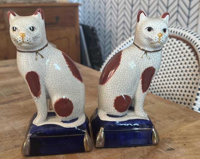 Vintage FITZ & FLOYD Staffordshire Style Cats on Cobalt Blue Stands - Etsy