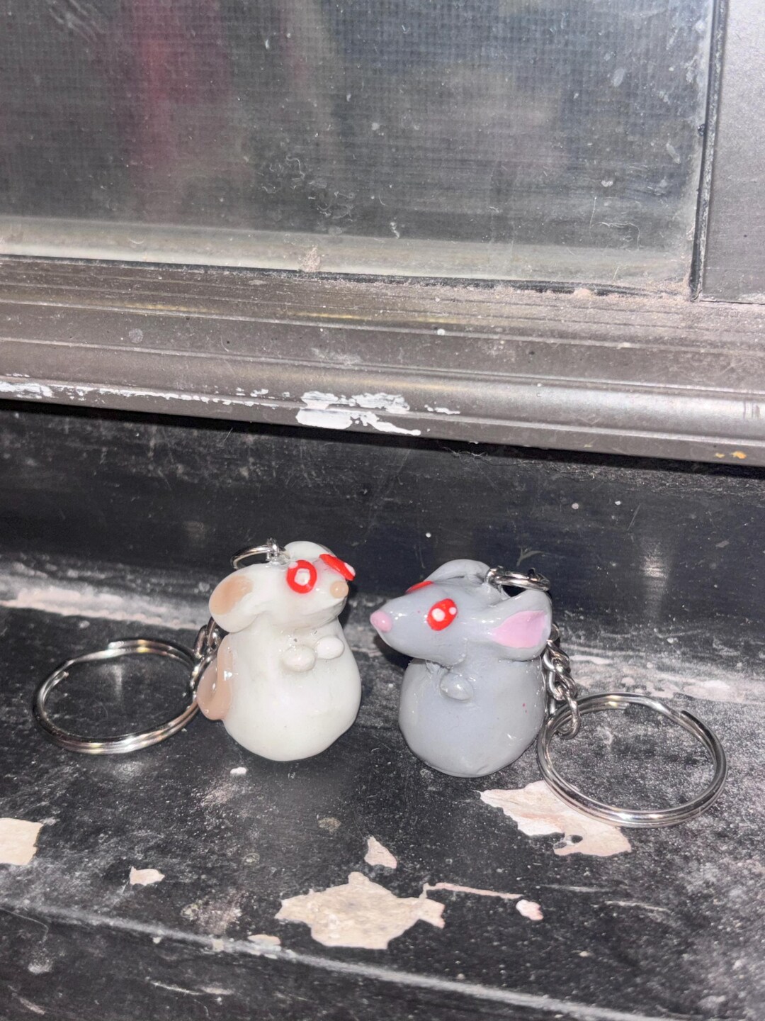 Gray Rat Sculpture Keychain NYC City Rat Keychain Polymer Clay Keychain ...