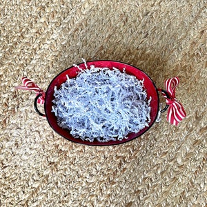 Valentine Small White or Red Oval Metal Bucket for Teacher Gift, Snack ...