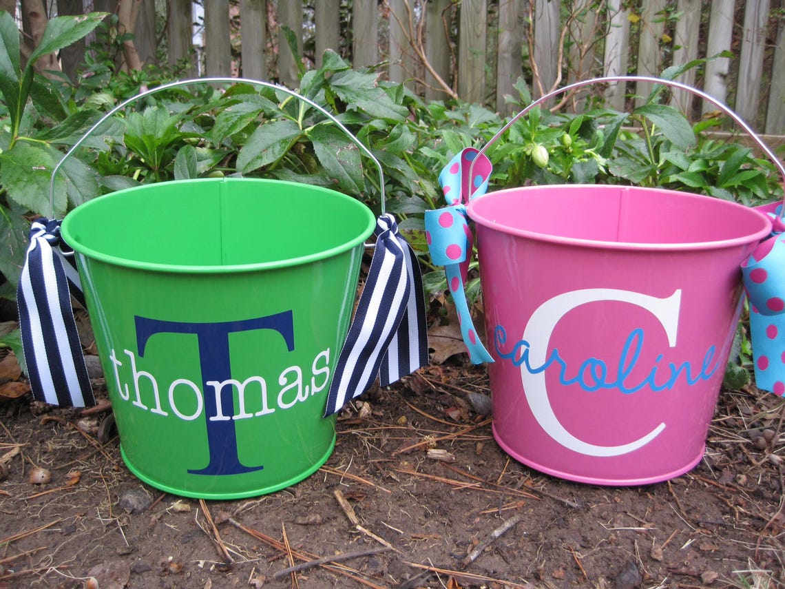 Personalized 5QT Bucket W/large Letter, Name, Circle & Polka Dots ...