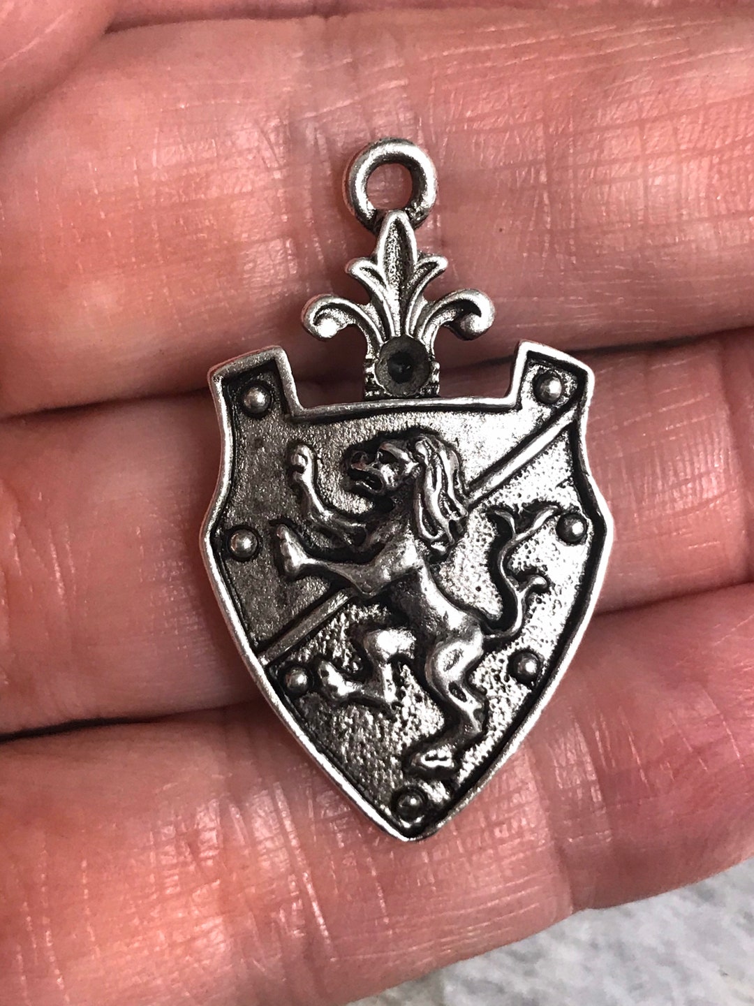 1 Pc Pewter Shield Coat of Arms Lion Crest Royalty Pendant Charm ...