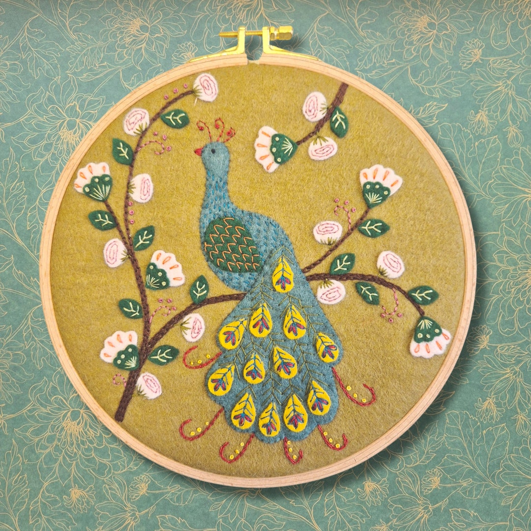 Flamboyant Peacock Appliqué Felt Hoop Kit - Etsy