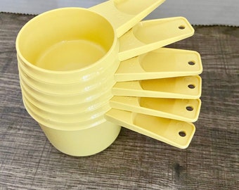 Tupperware Measuring Cups Set of 6 - Etsy