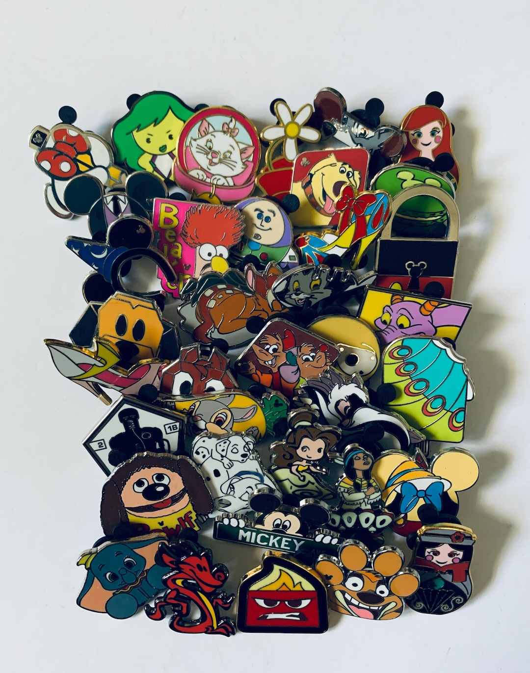100 Random Mystery Disney Trading Pins for Disneyland, Disney World ...