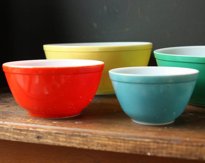 Vintage Mixing Bowl Set / Pyrex Primary Colors - Etsy