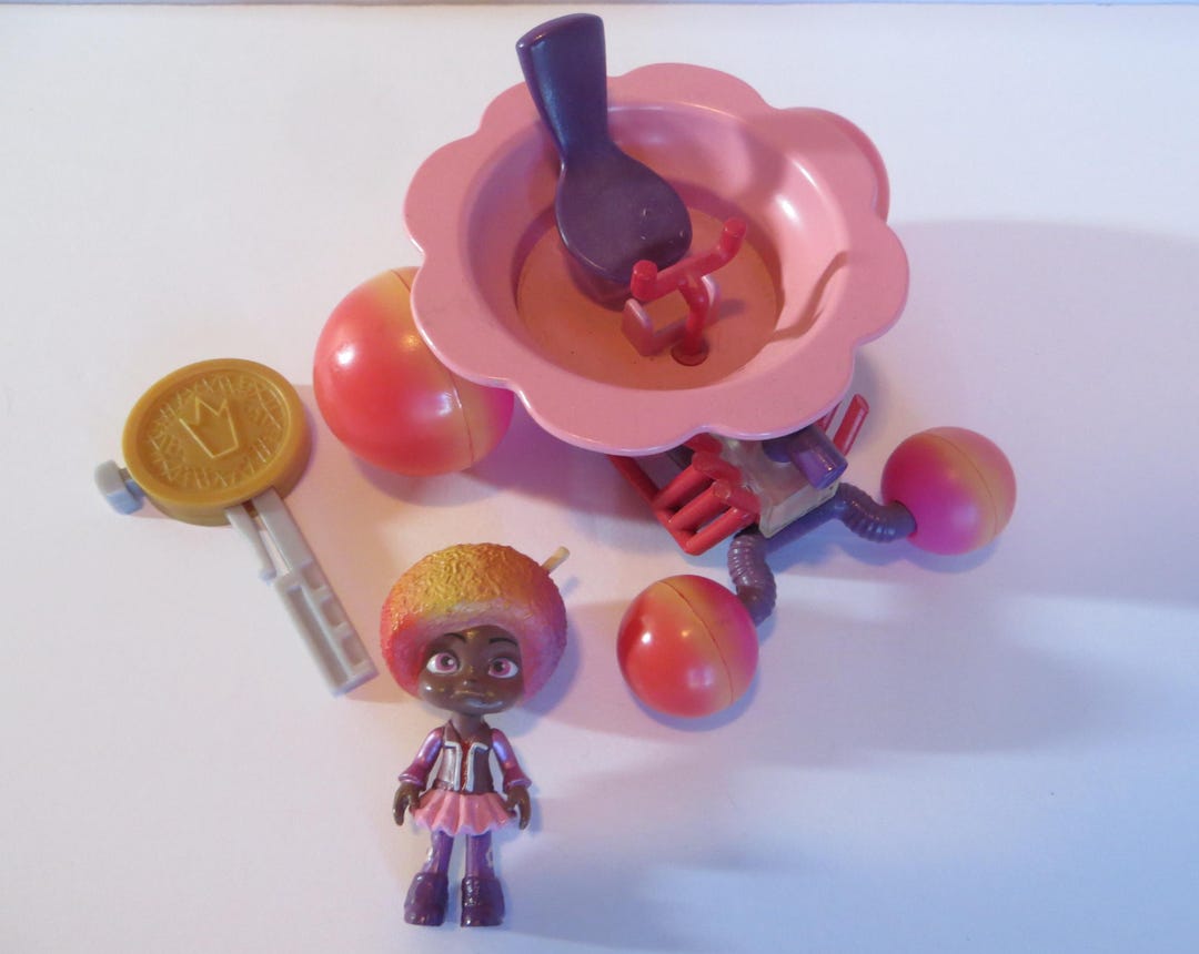 Vintage WRECK-IT RALPH Sugar Rush Racer & Kart Snowanna Rainbeau With ...