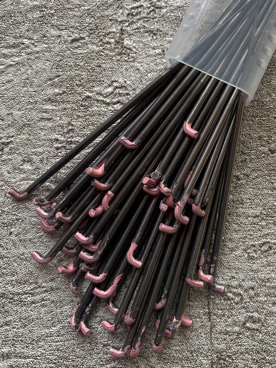 10 X 38 Gauge Heidifeathers Crown Barbed Needles (pink Tip) - Etsy