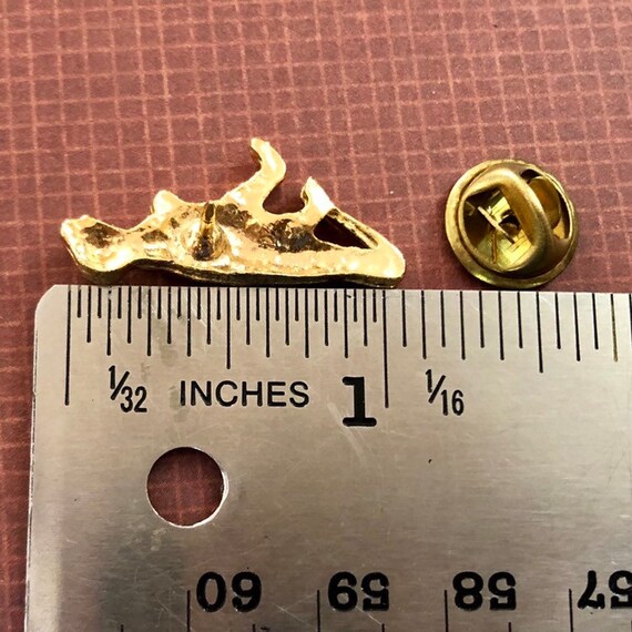 T Rex Pin, Tyrannosaurus rex pin, T Rex scatter pin - Gem