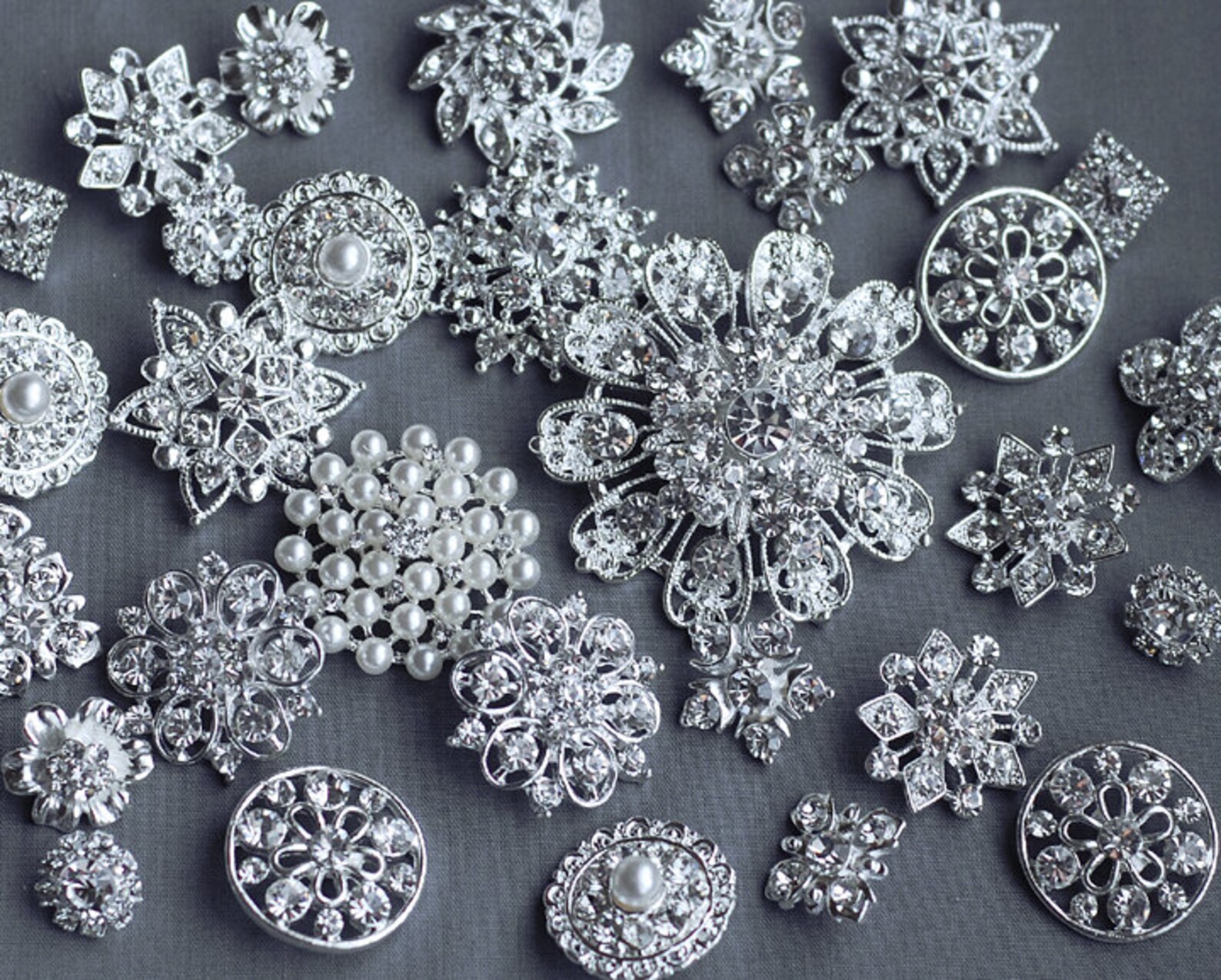 20 Assorted Rhinestone Button Brooch Embellishment Pearl Crystal Flower ...