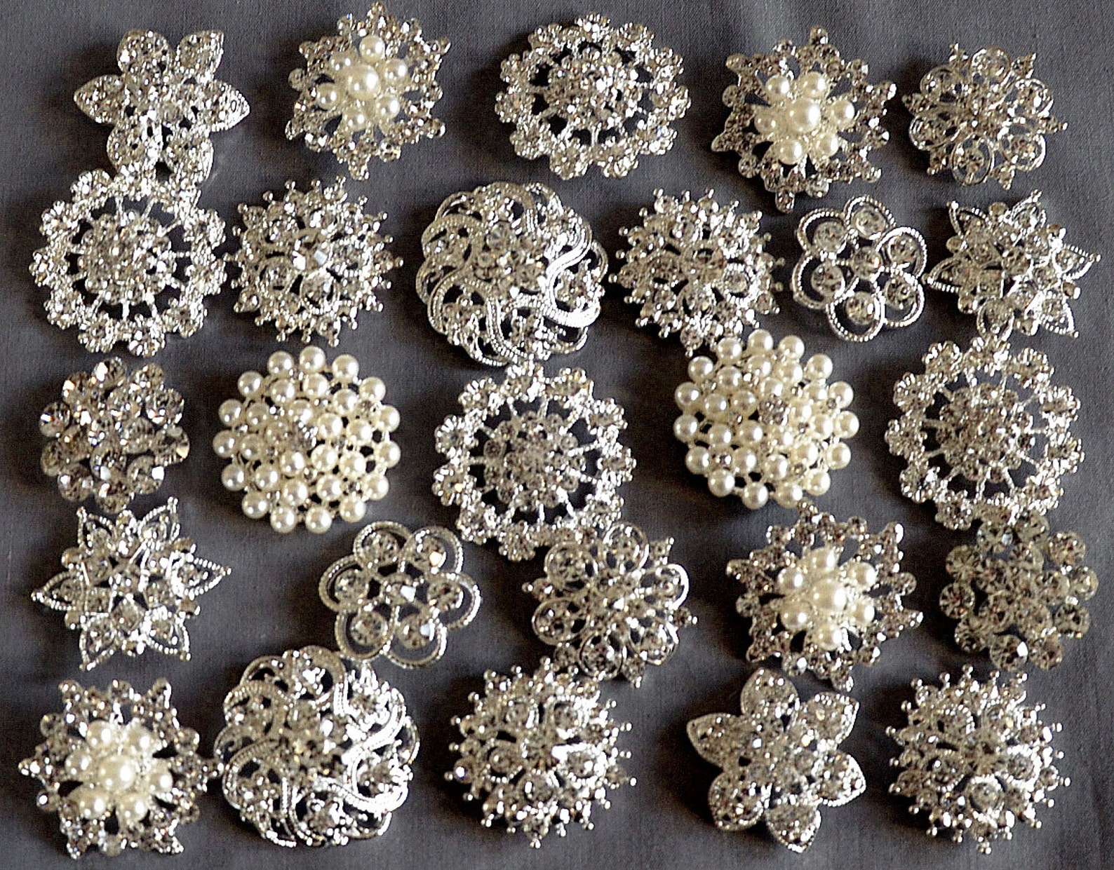 10 Pcs Assorted Rhinestone Button Brooch Embellishment Pearl Crystal ...