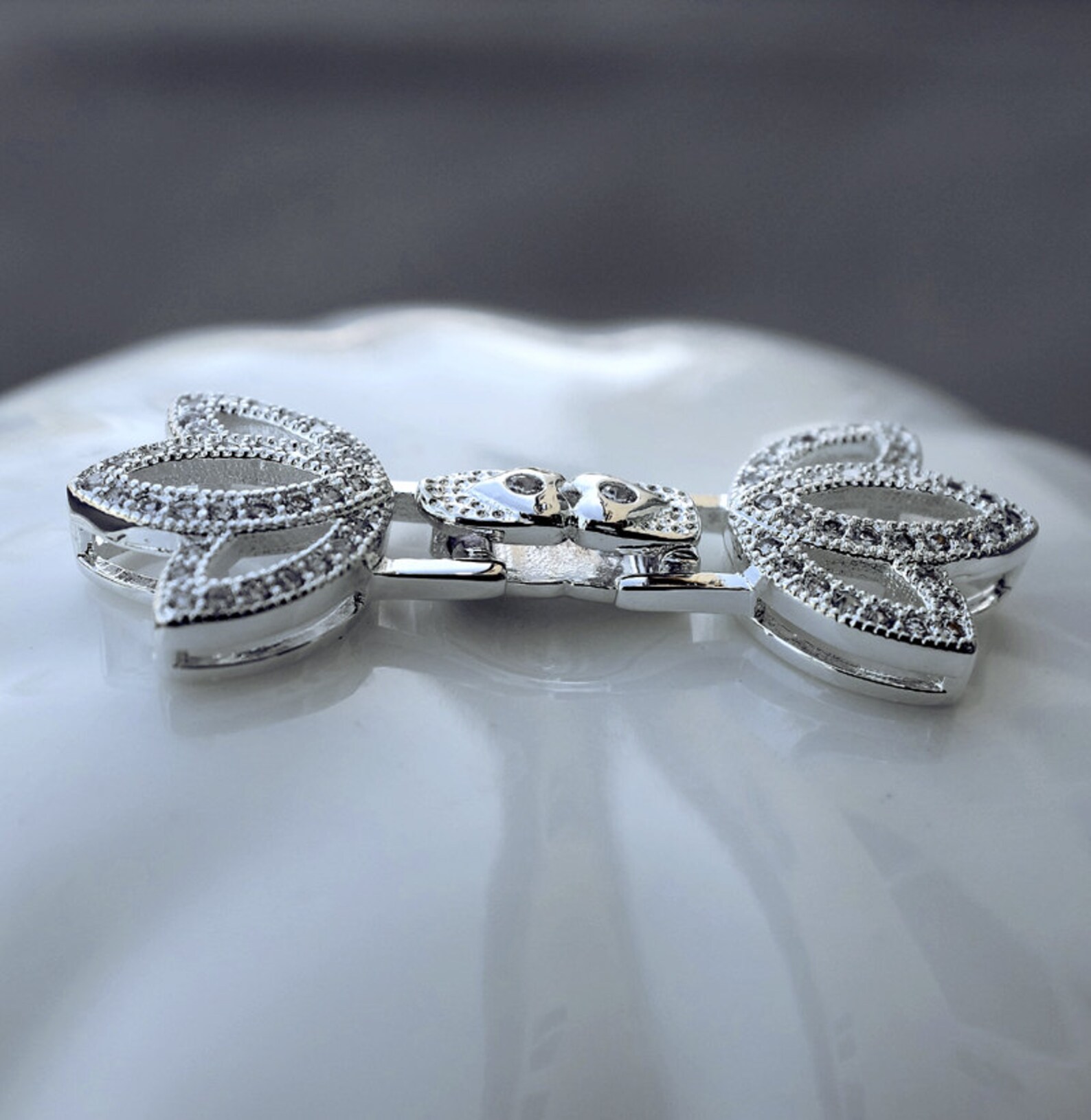 Top Quality Cubic Zirconia Clasp Multi Strand Tab White Gold Plated ...